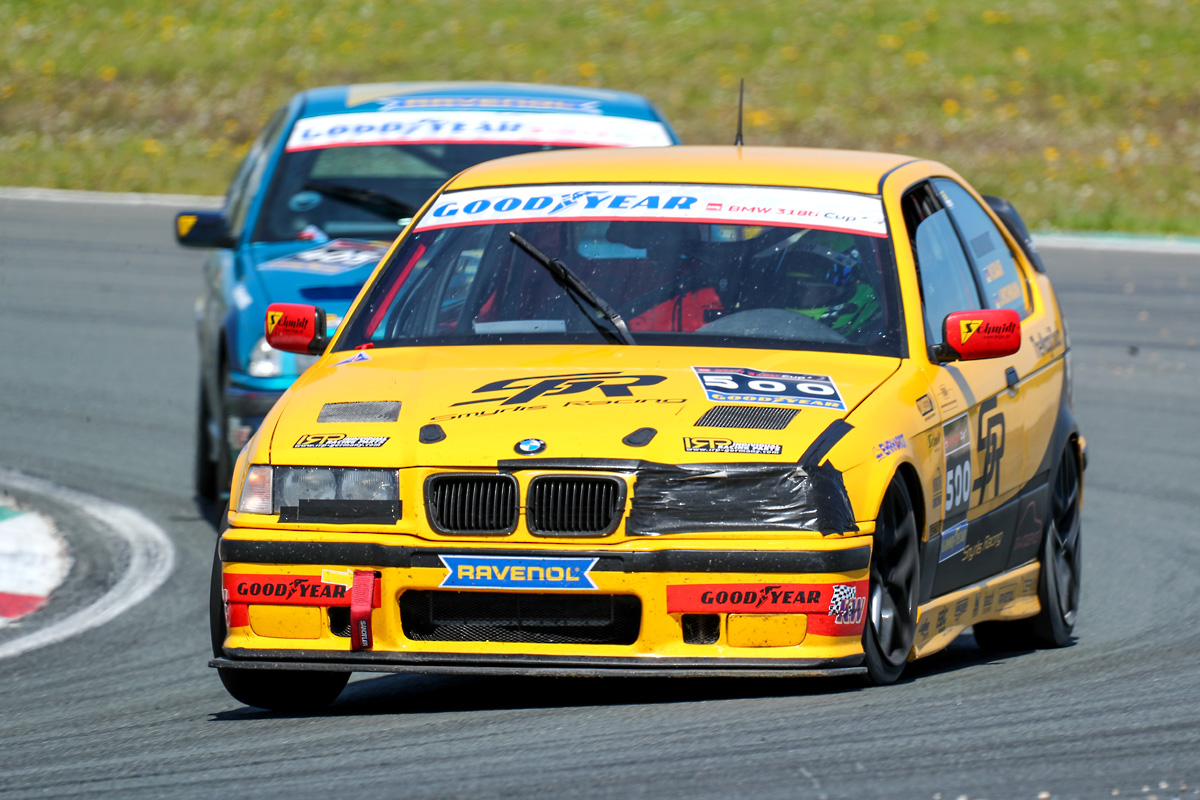 Die Titelverteidiger schlagen zurück - auto-rennsport.de