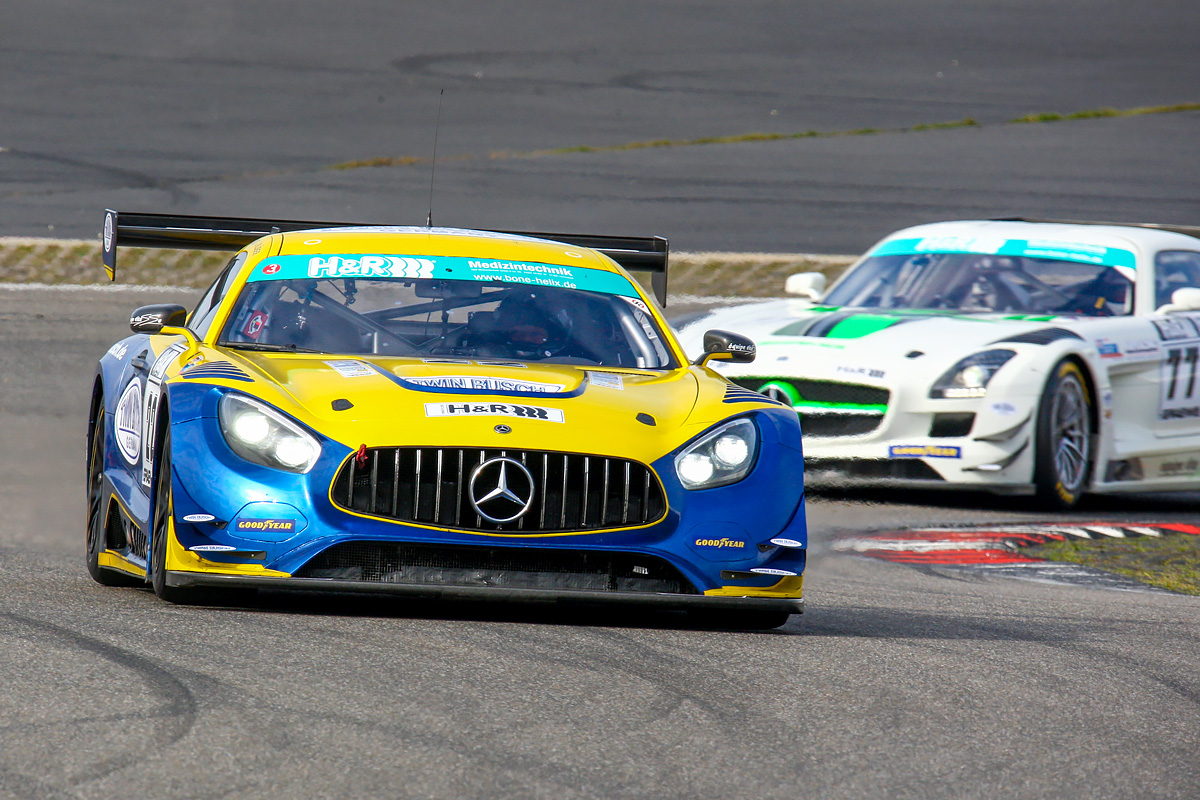 Uwe Alzen fährt zum Titel - auto-rennsport.de